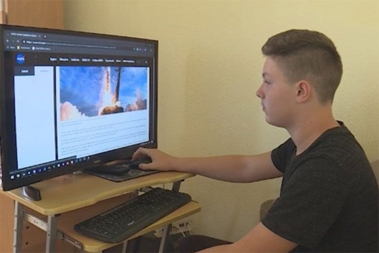 Trinasestogodišnji Dejan Lukić mali genije iz Broda - Novosti Plus